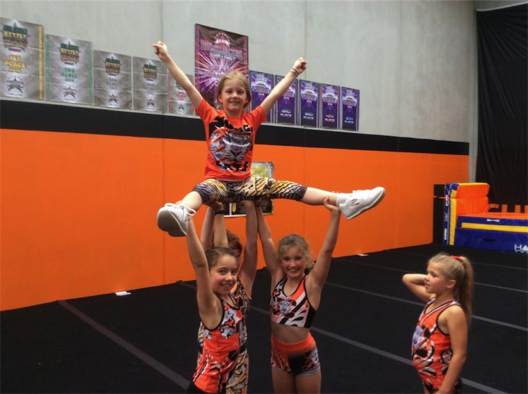 Cheerleading Mornington Peninsula - Compeition Cheer - Jungle Cats